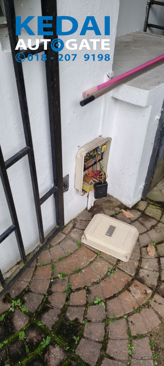 We Still Provide Underground Swing Auto Gate Repair Service - Kedai ...